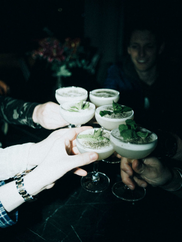 Moyagi Stockholm | Boka privata karaokerum | Bar & Restaurang