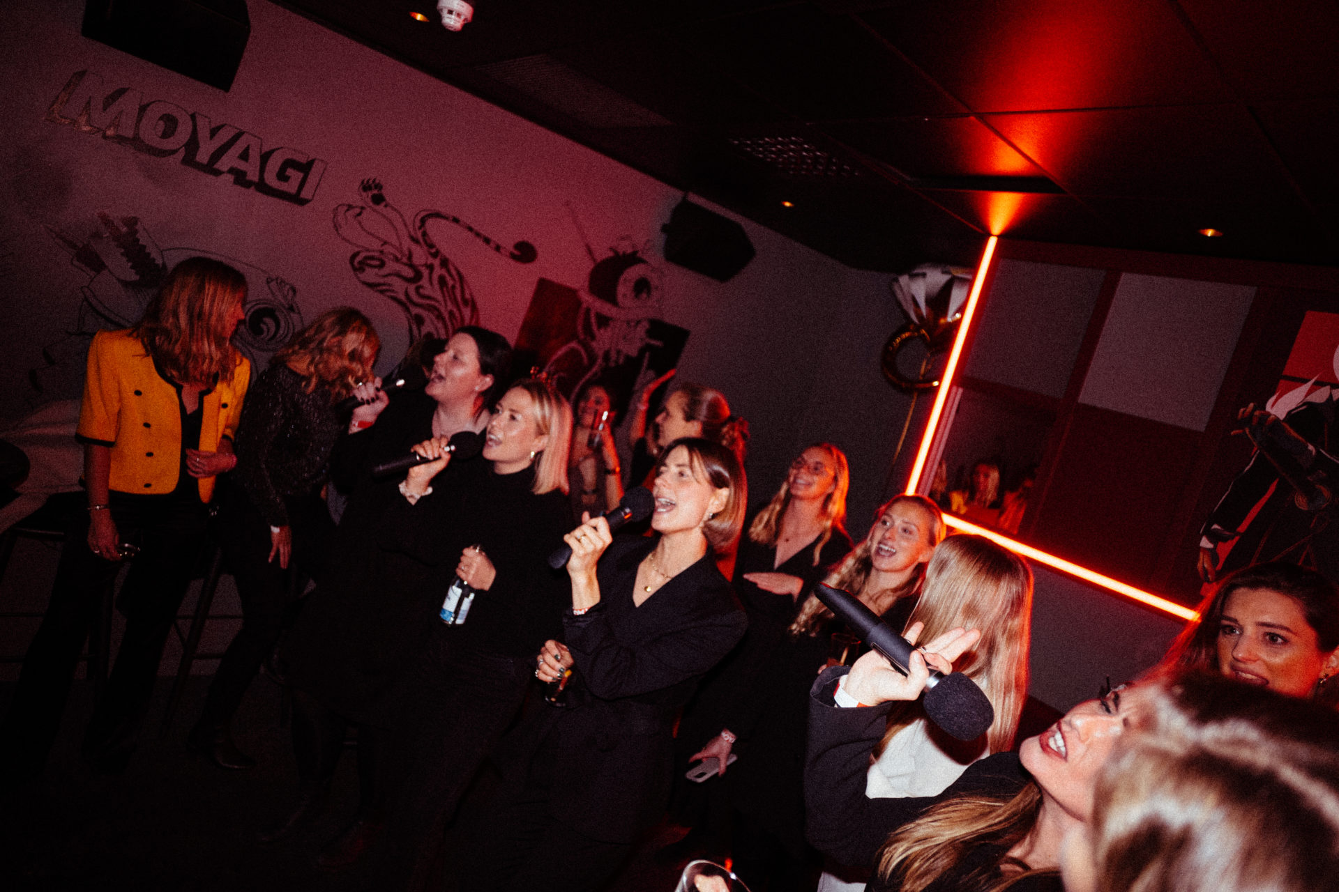 Moyagi Stockholm | Boka privata karaokerum | Bar & Restaurang